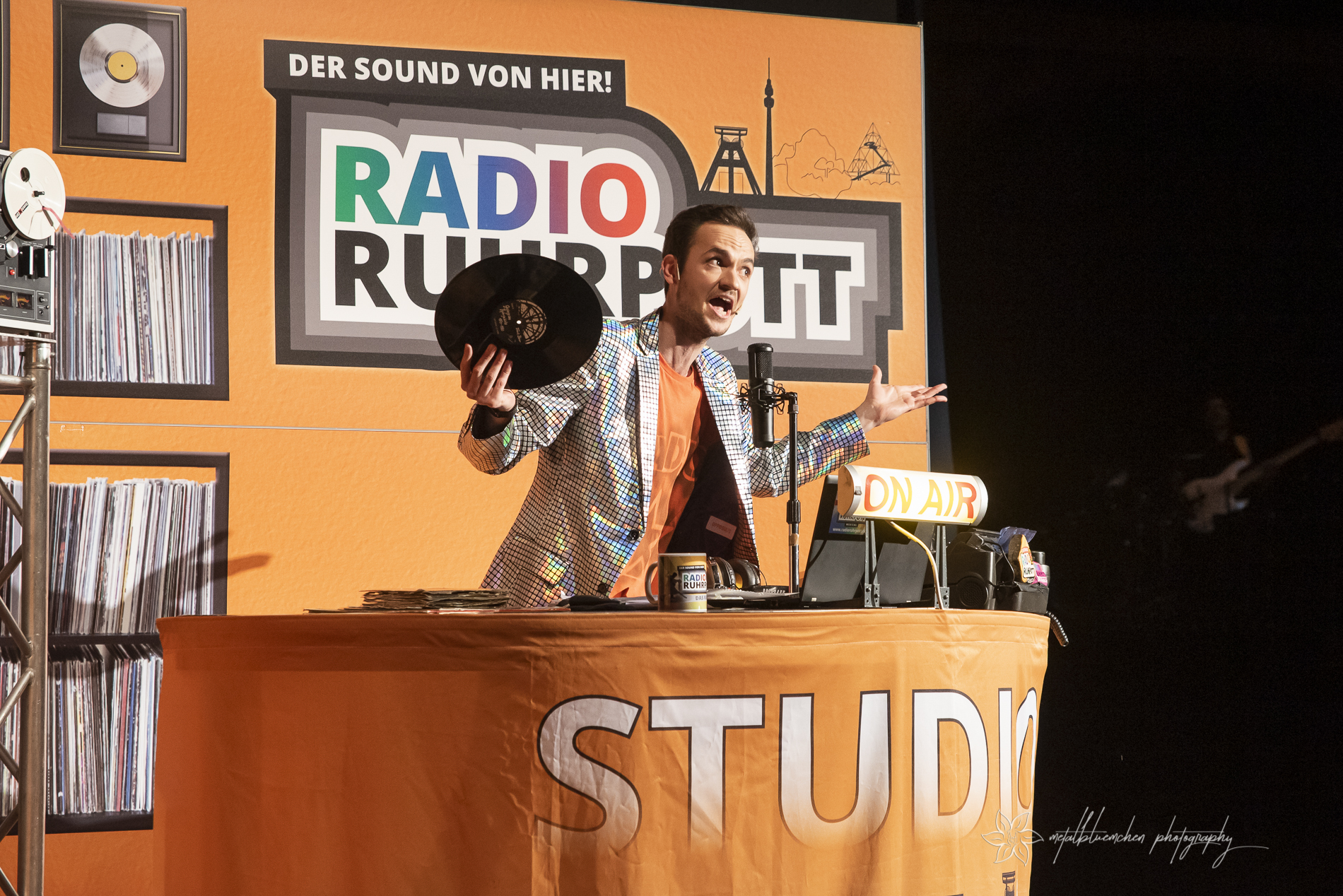 Über uns – SHOWTIME!